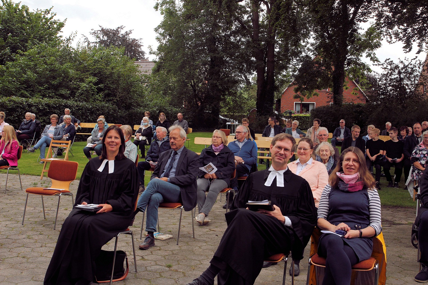 Ev.-luth. Kirchenkreis Emden-Leer – Stefan Bischoff als Pastor in Hesel ...